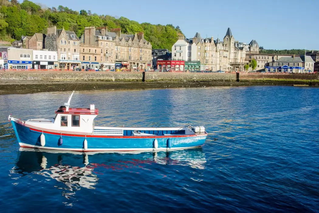 Gateway to the Isles: 14 Amazing Things to do in Oban - Watch Me See